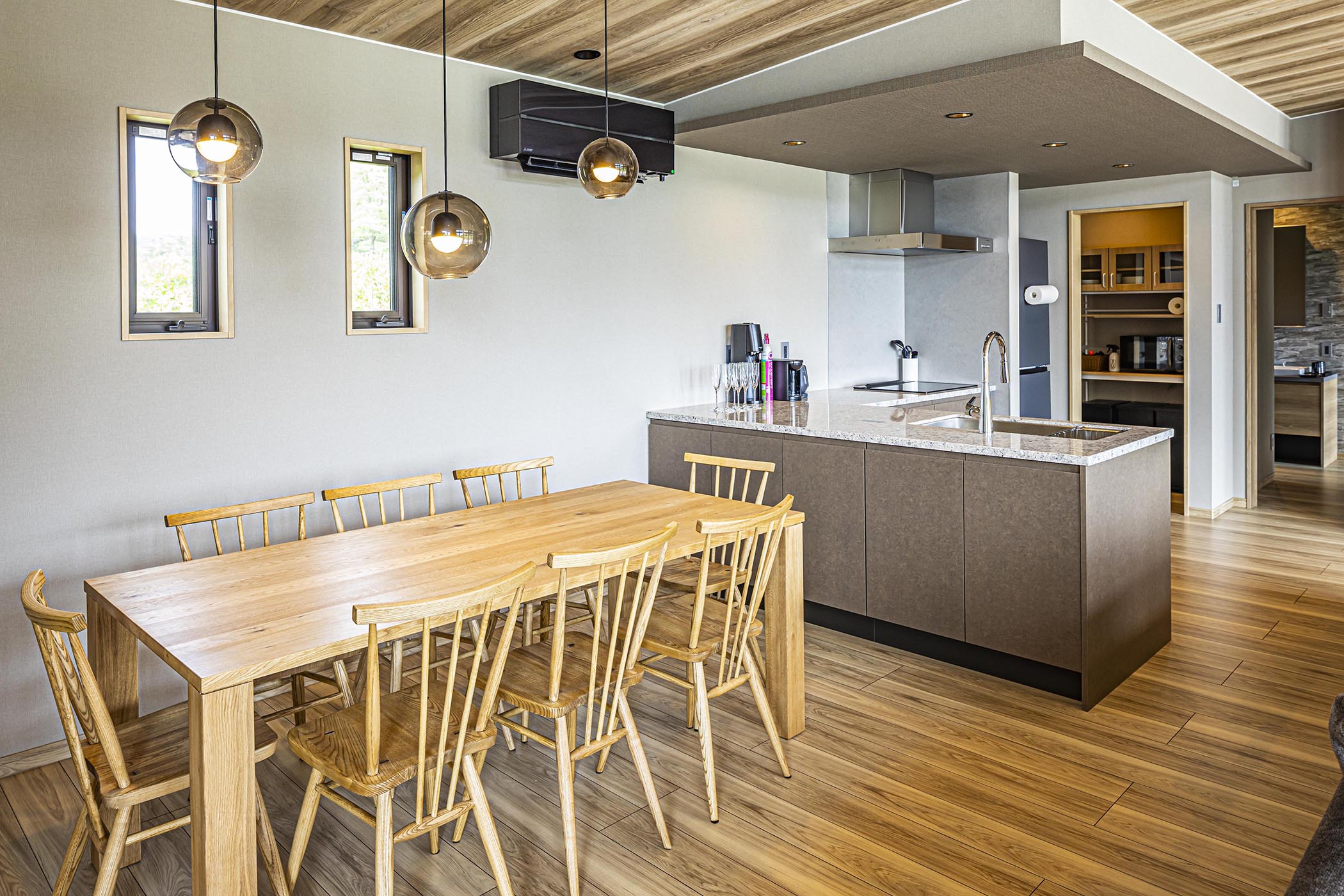 お部屋 | 志摩グリーンアドベンチャー グランピングフィールド【三重 志摩】｜【リゾグラ】リゾートグランピングドットコム